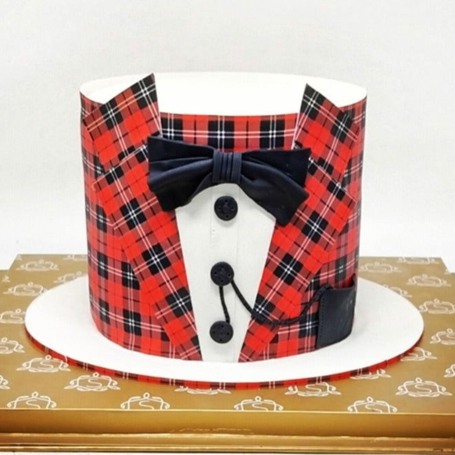 Order Suit Cake Online in India | Classy Celebration Cakes