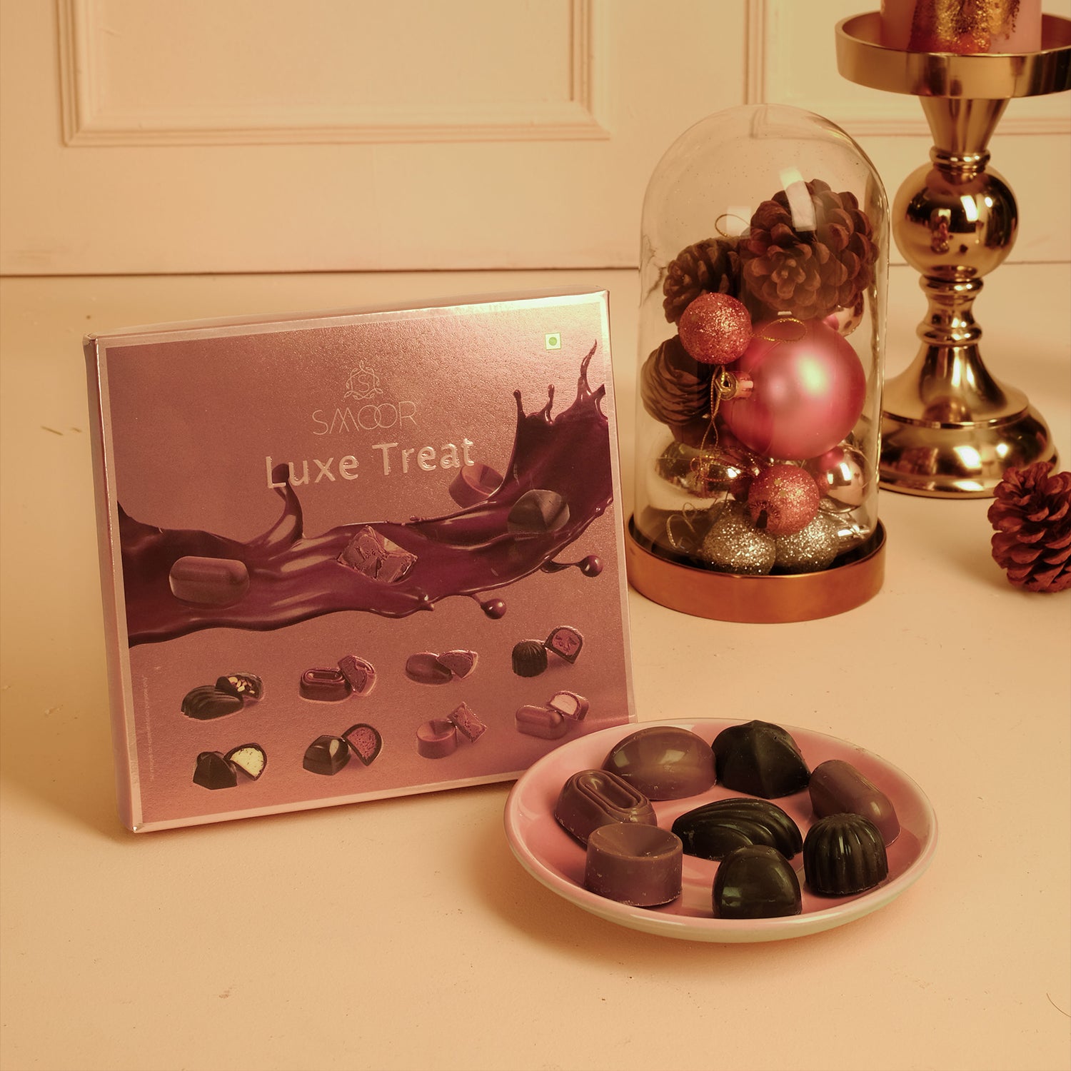 Premium Luxe Treats Box in India | SMOOR Gourmet Chocolates